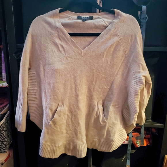 Sack's 5th Avenue | Sweaters | 2 For 2 Guc Sacks 5th Ave Tan Cashmere ...